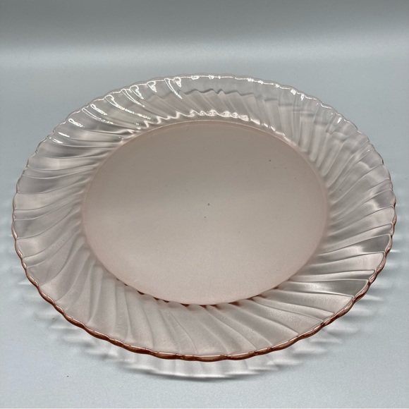 Arcoroc | Dining | Arcoroc France Pink Glass Dinner Plate Evc | Poshmark
